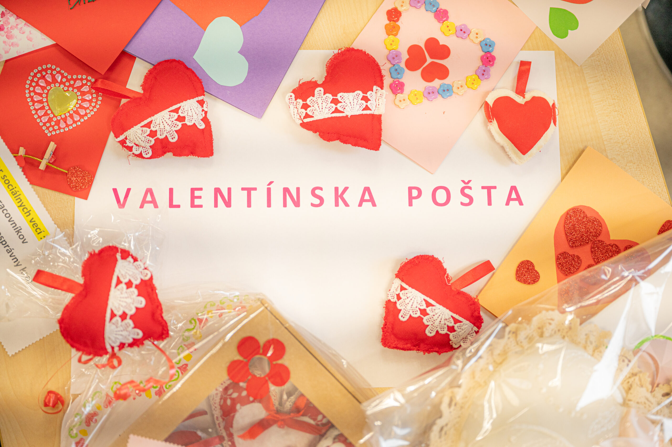 Valentínska pošta: Klientom našich Zariadení sociálnych služieb sme ...